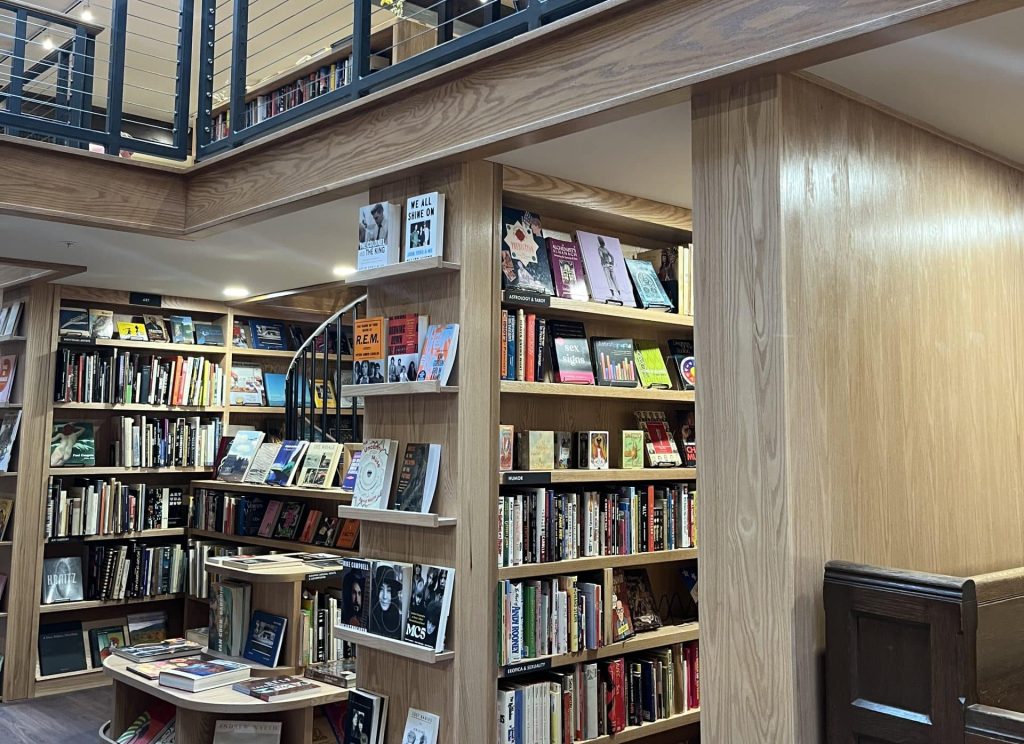 Visible Voice Books moves to Ohio City – The Land